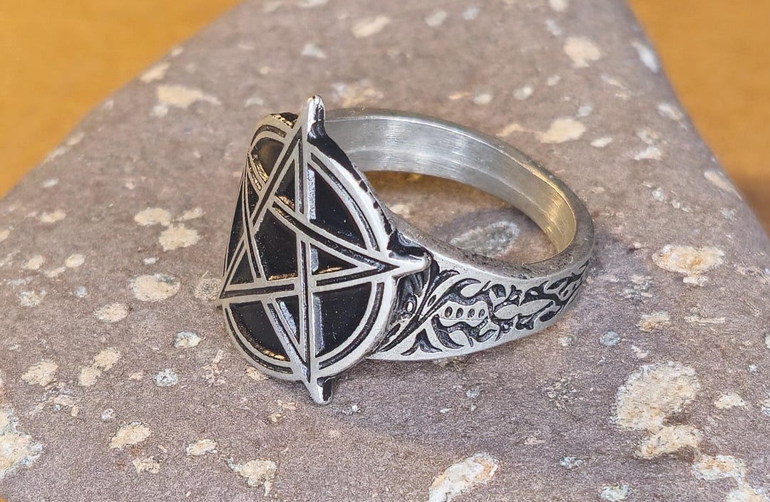 Cut Out Style Pentagram Ring - Pentacle, Star Pentagon, Pentalpha ...