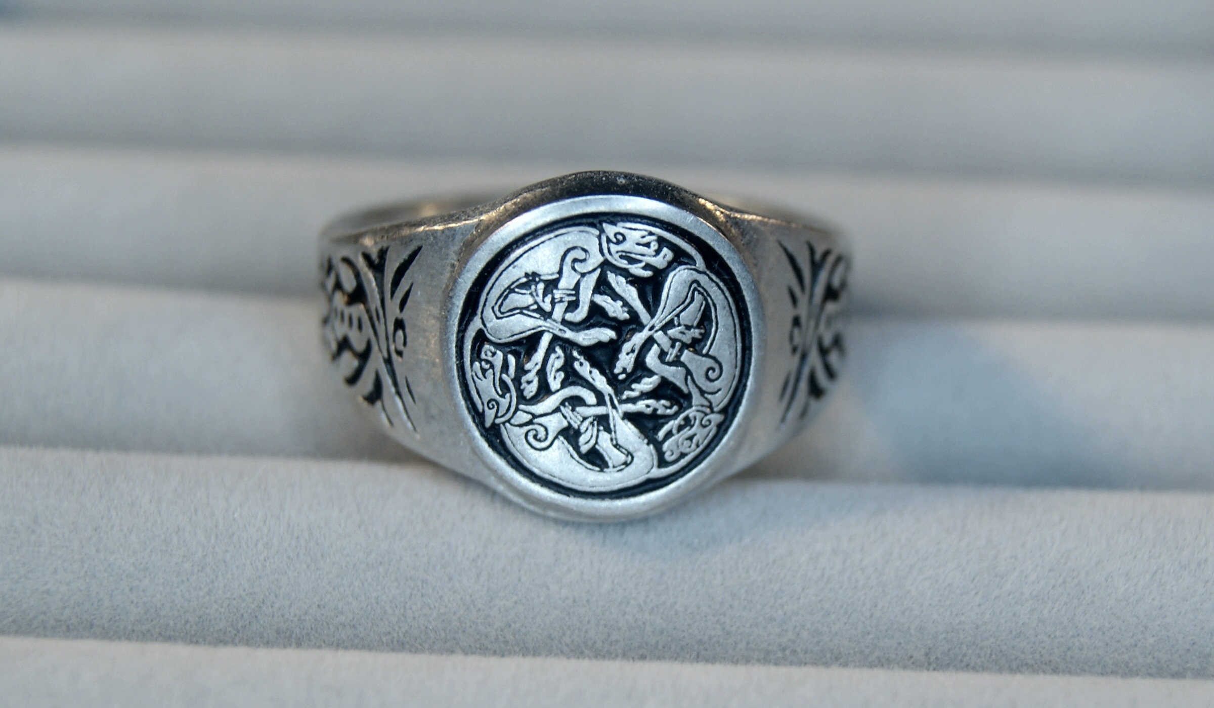 Celtic Dogs Ring - Celtic 3 Dog - Zoomorphic Hounds - Loyalty Luck Book ...