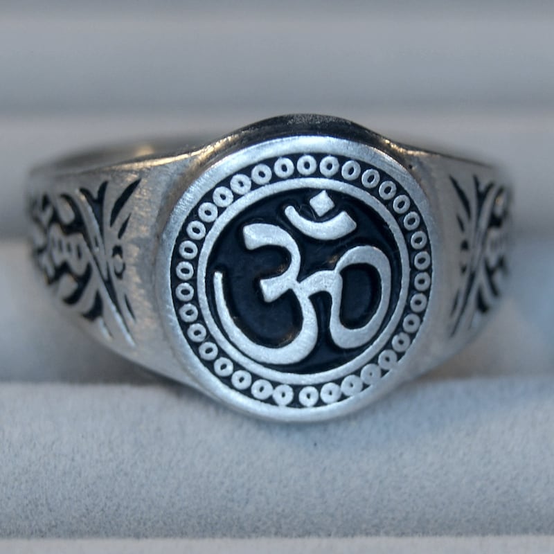Om Ring - Etsy