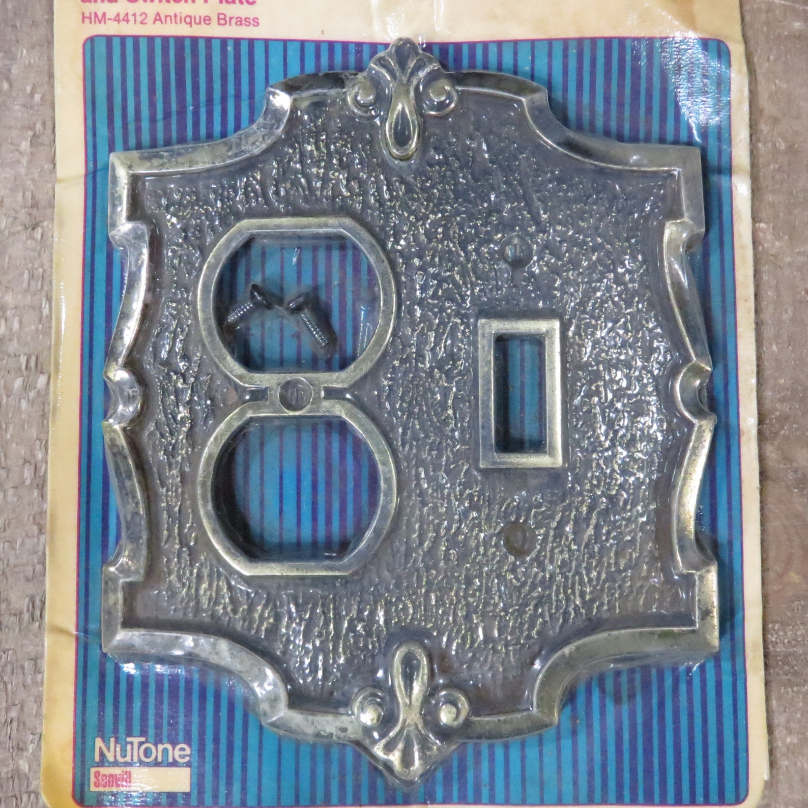 Midcentury Masterpiece Single Toggle and Outlet Cover in Original ...