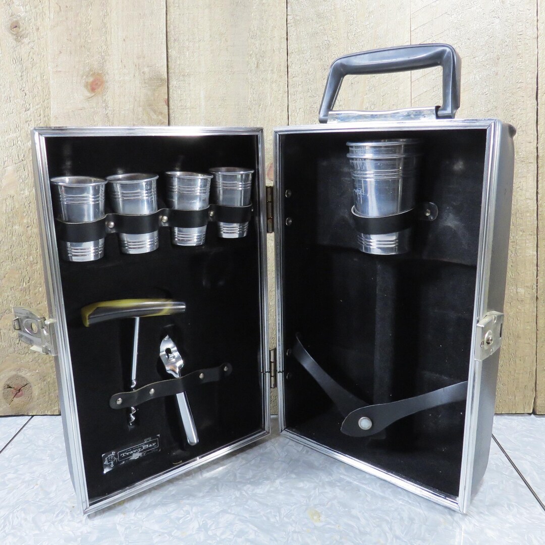 Vintage Executair 880 Ever-wear Travel Bar, Retro Portable Alcohol Case ...