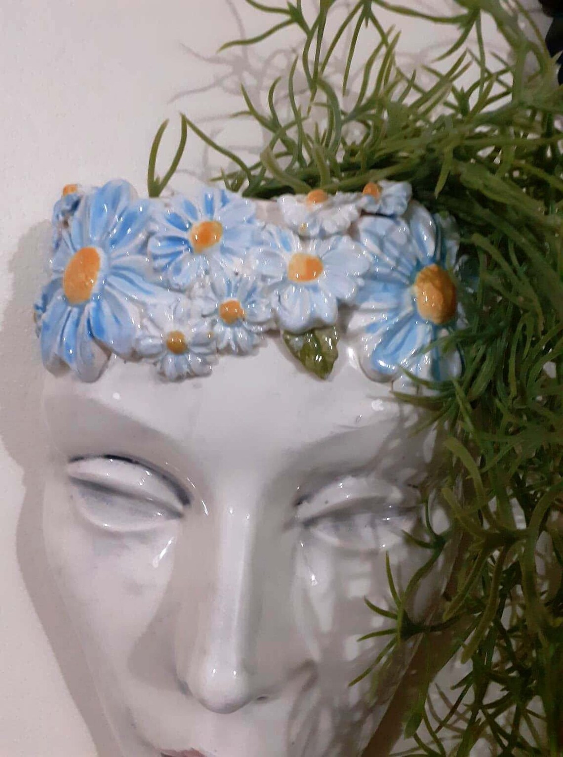 Large Flat Back Vase With Daisys - Etsy