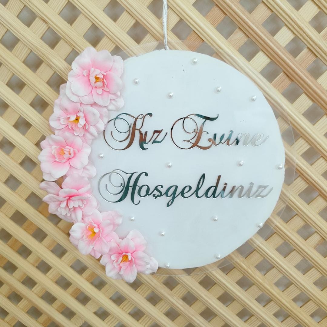 Personalized Wedding Door Sign: Plexiglass Wreath With Pearls & Flowers ...