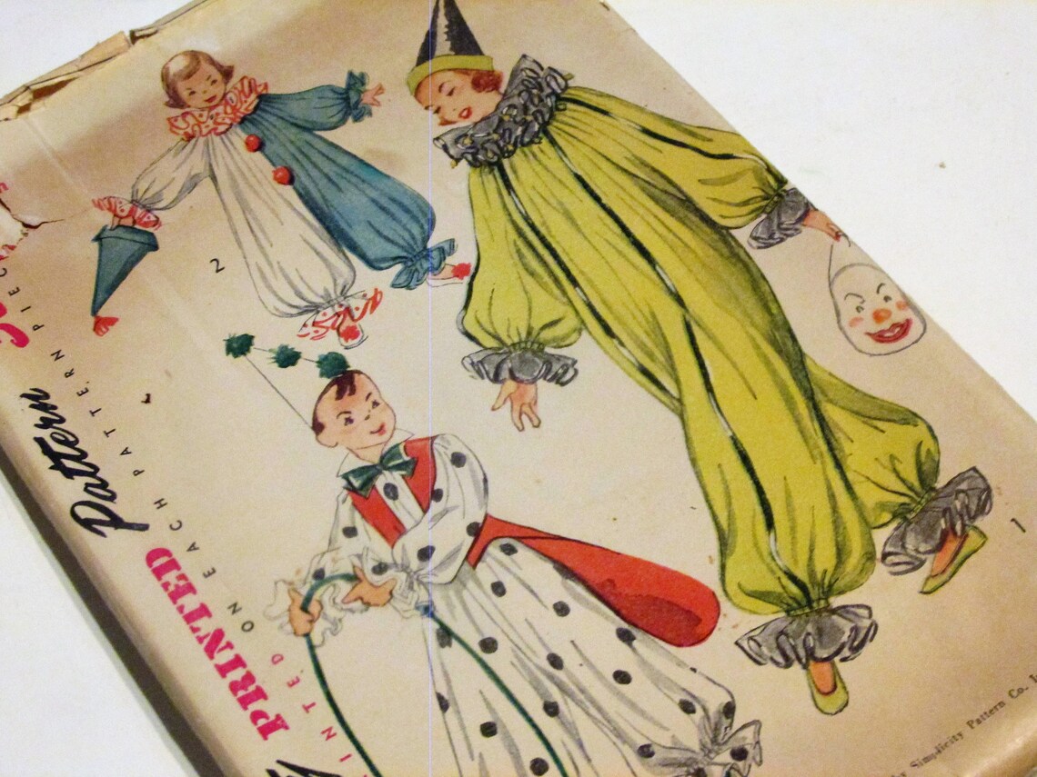 Child's Clown Costume Pattern Size Medium / UNCUT / - Etsy