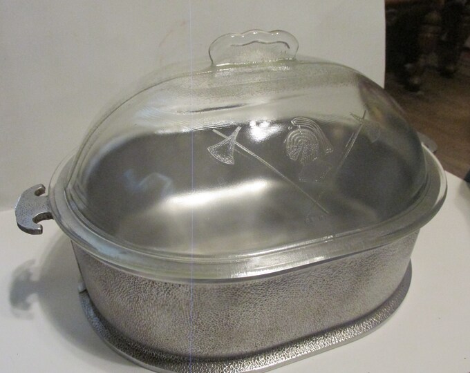 Guardian Service Hammered Aluminum Oven Roaster Pot With Knight Glass ...