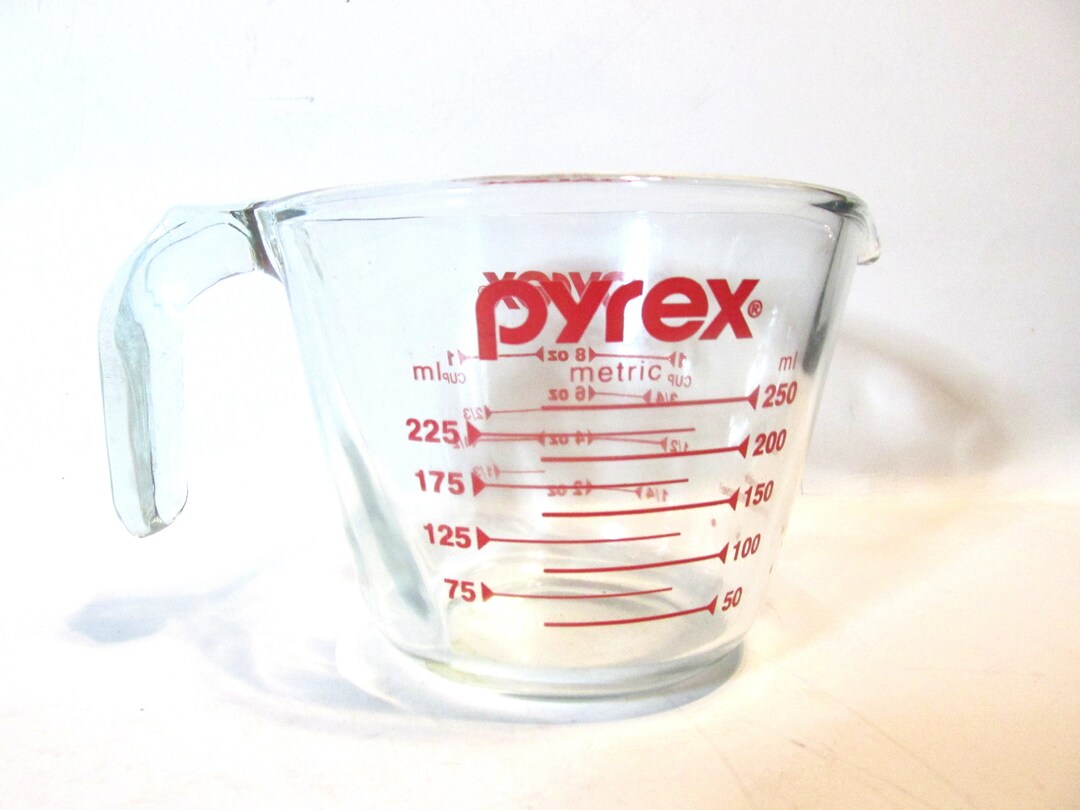 Pyrex, 1 Cup Measuring Cup With Red Lettering and Open Handle. Cooking ...