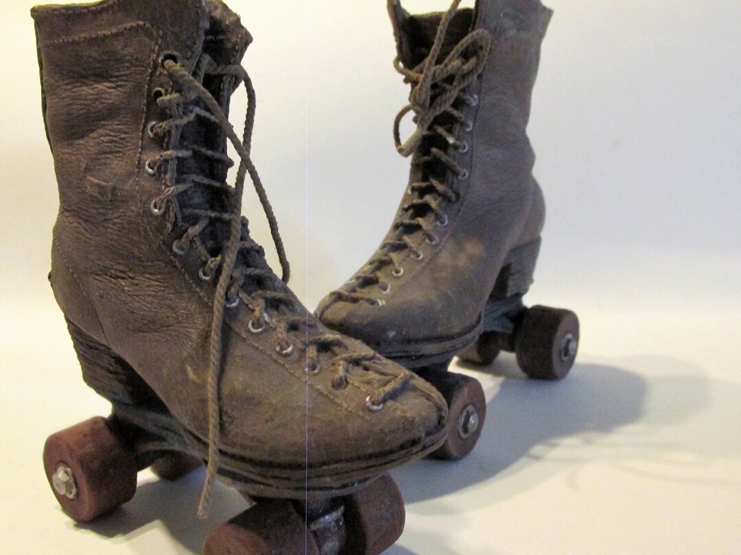 Roller Blade Decor, Realistic Leather Looking Solid Ceramic Wooden ...