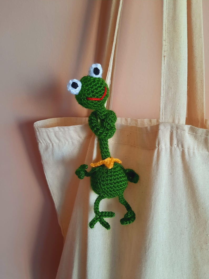 Frog Long Neck Crochet Bag Charm Pattern PDF – Kawaii Green Amigurumi ...