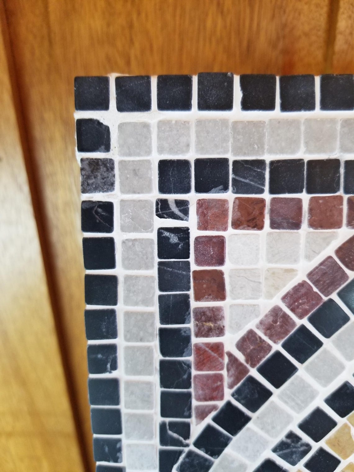 Handcrafted Roman-inspired Mosaic | Solomon's Knot Geometric Design ...