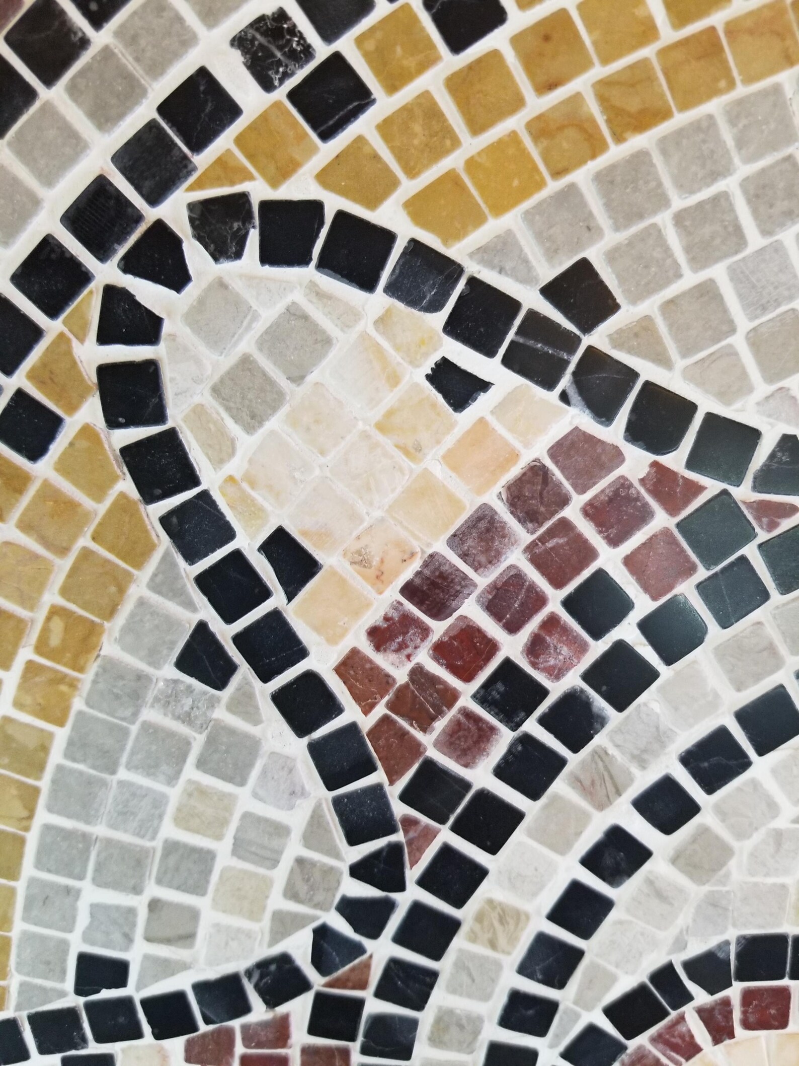 Handcrafted Roman-inspired Mosaic | Solomon's Knot Geometric Design ...