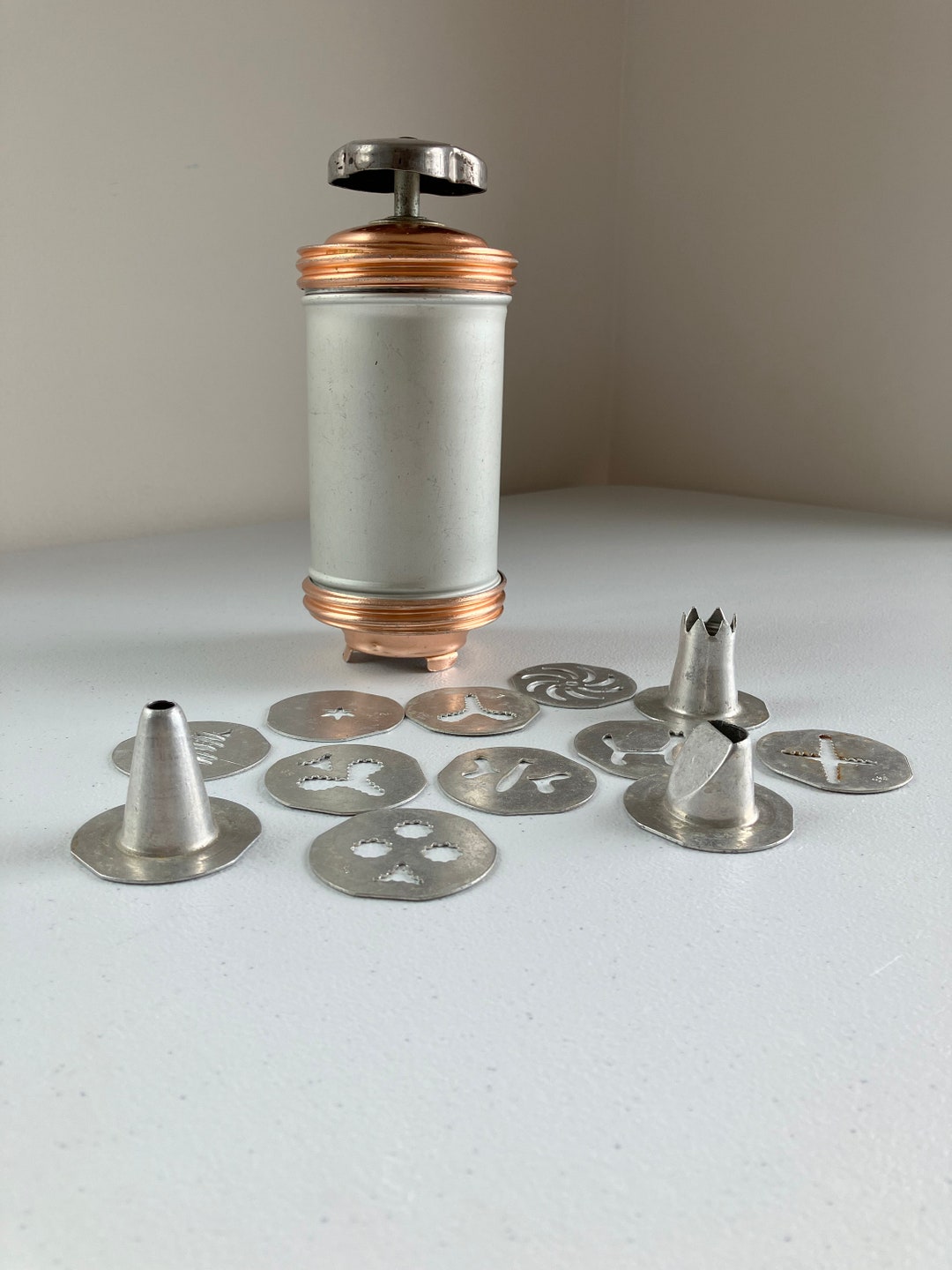 Vintage Cookie Pastry Press Aluminum Metal 9 Disks 3 Pastry Nozzles Set ...