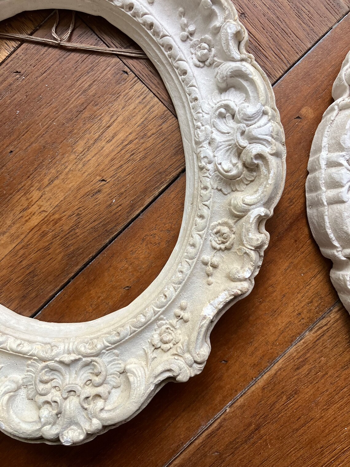 Vintage Ornate Oval Plaster Frames - Set of 2 - Ready to Hang - Etsy