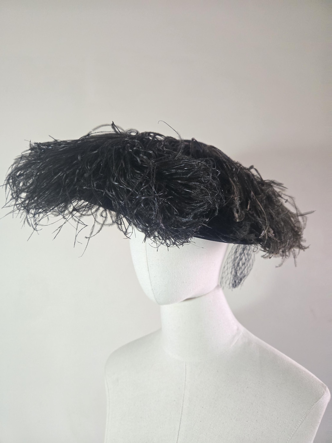 1940's Black Velvet and Ostrich Feather Hat. - Etsy