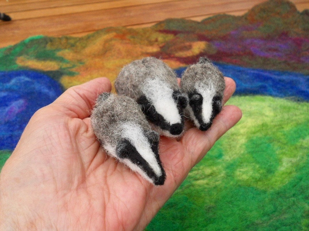 Needle Felted Badger Family, Medium Felt Animals, Play Mat Badgers ...