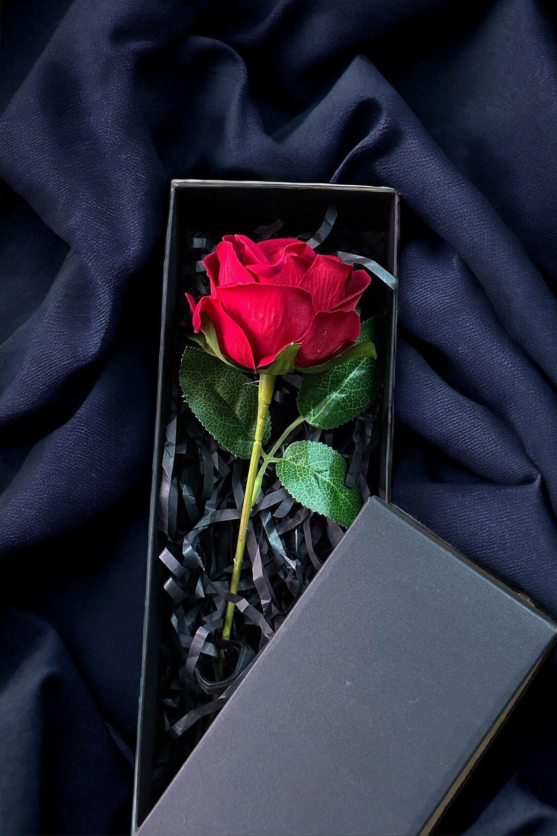 Special Boxed Red Eternal Rose for Loved One Artificial Flower Gift Box ...