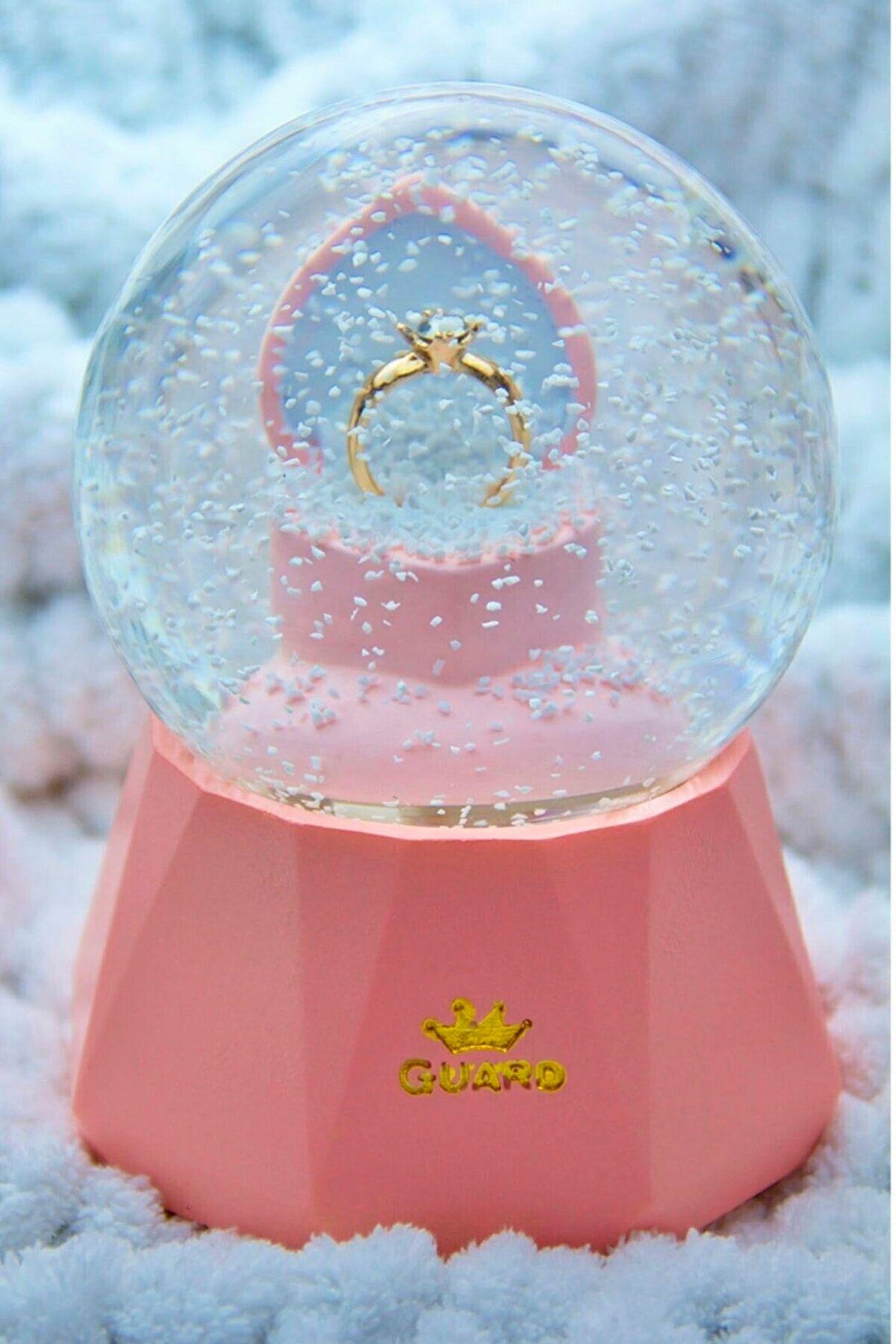 Diamond Engagement Ring Color Changing Musical Snow Globe LED Musical ...