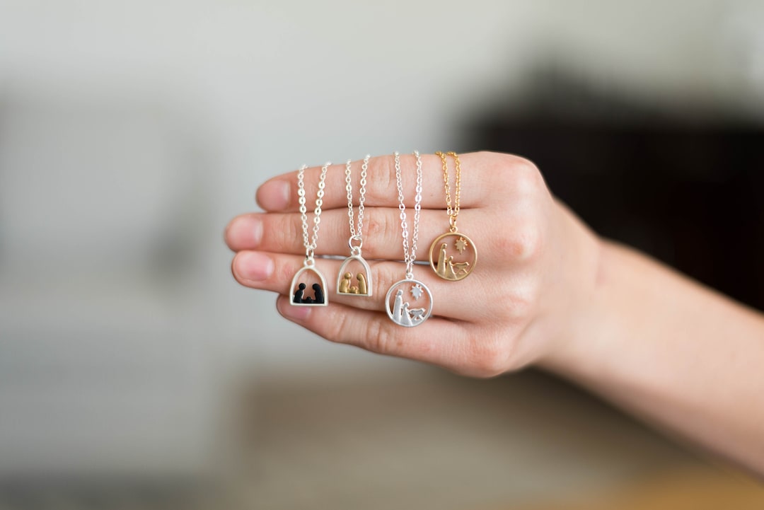 Nativity Necklace, Mary Joseph Baby Jesus, Meaningful Christmas Gift ...