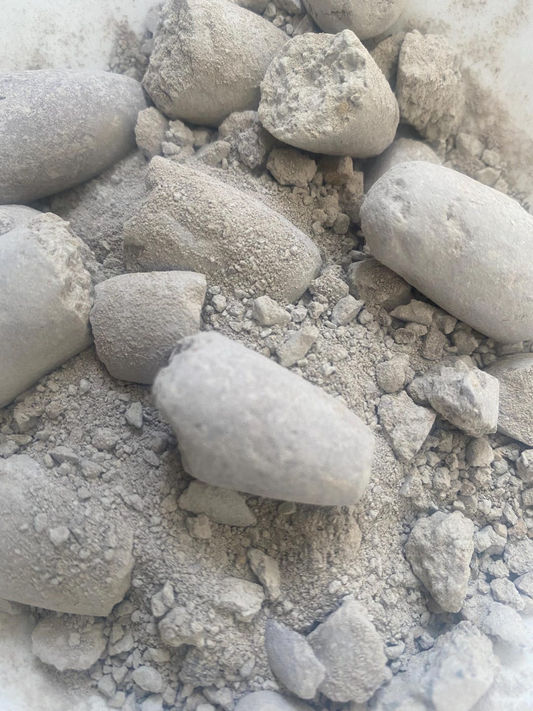 Ayilo/shire/benonite Clay Broken Pieces and Powder Mix 215 Grams - Etsy UK