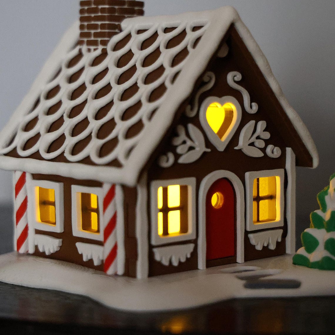 3D Printed Gingerbread House – Holiday Tabletop Decor With Santa - Etsy