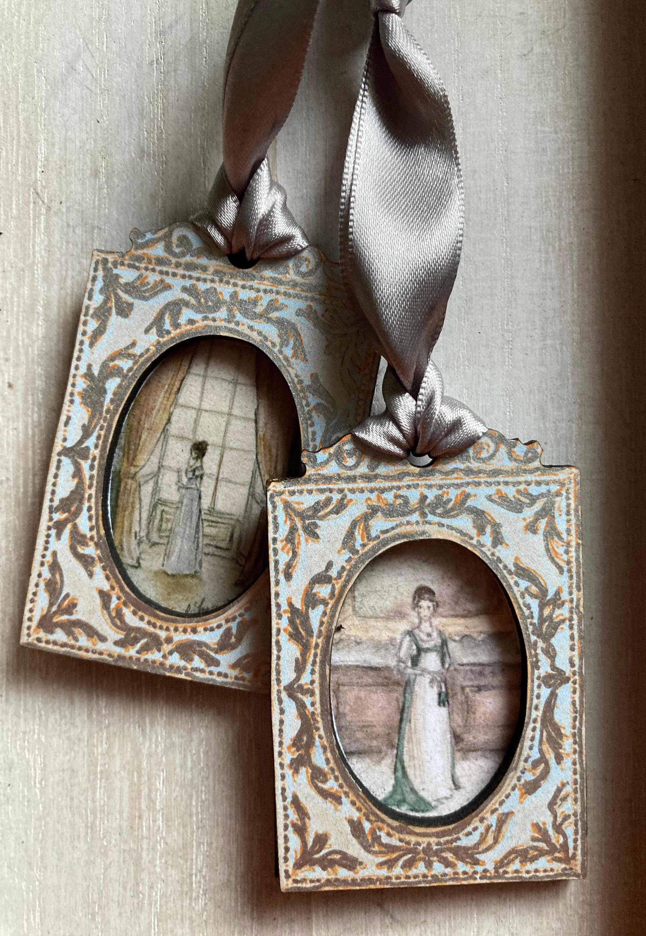 Regency Ornament - Etsy