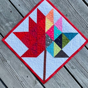 Maple Leaf Pillow | PDF Pattern - Etsy
