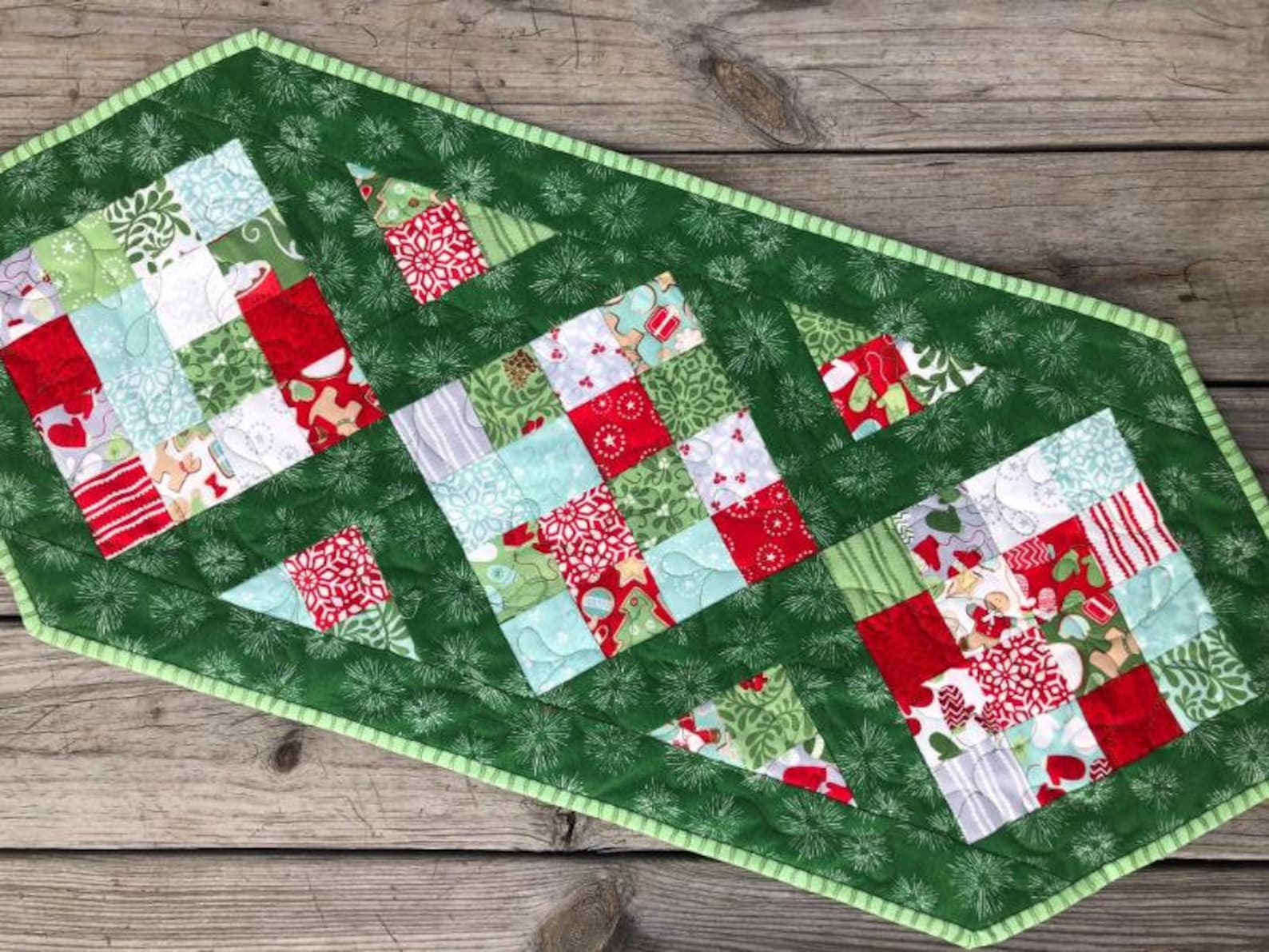 To the Point Table Runner PDF Pattern - Etsy