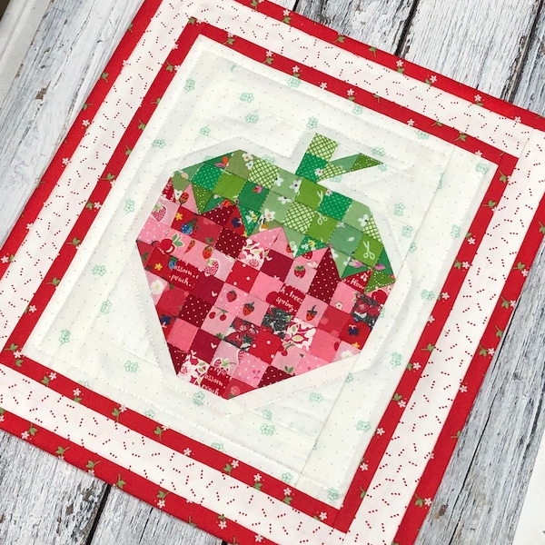 Strawberry Quilt - Etsy