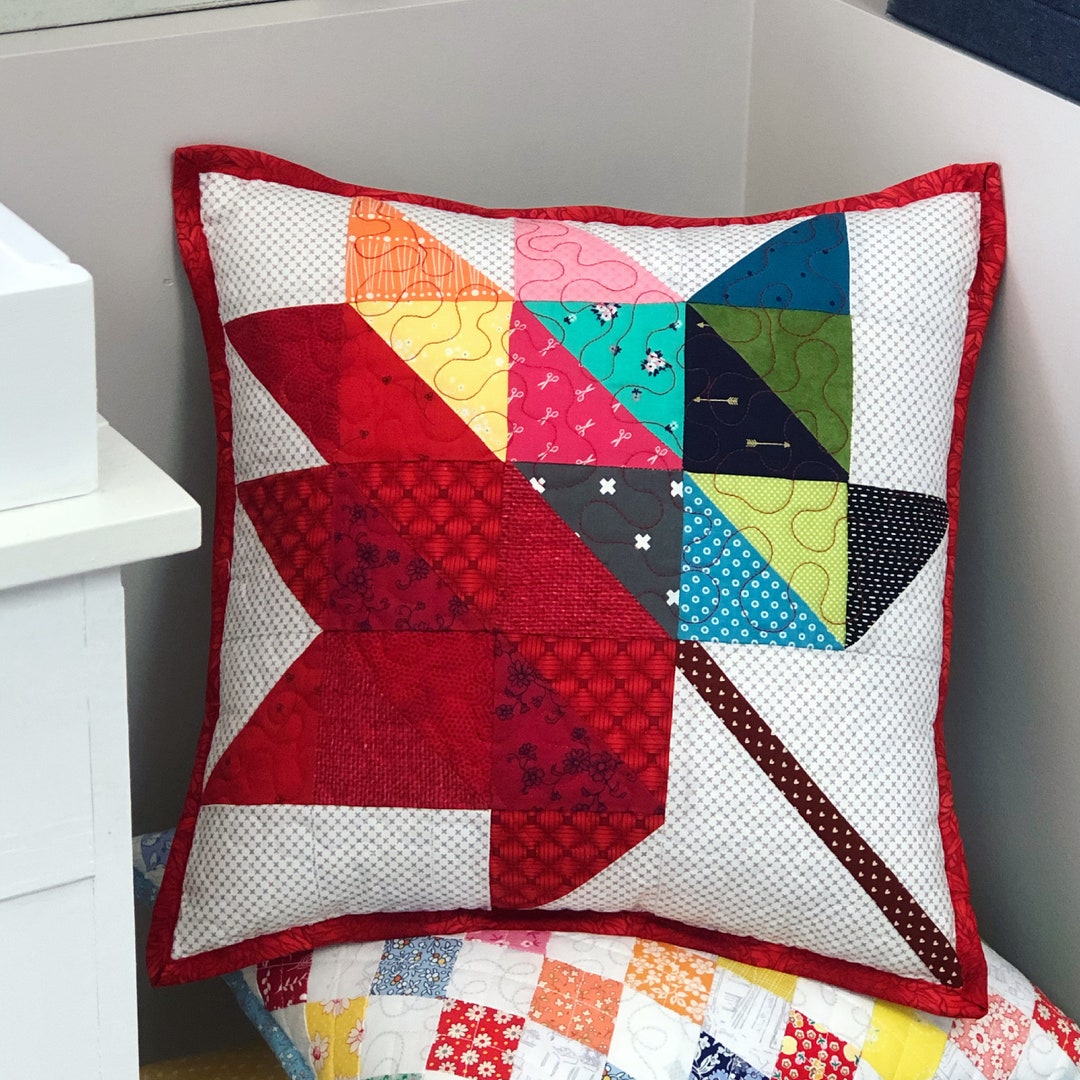 Maple Leaf Pillow | PDF Pattern - Etsy