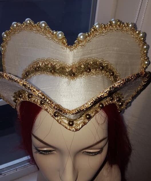 Women's Elizabethan Heart Shaped Attifet, Headdress, Renaissance Custom ...