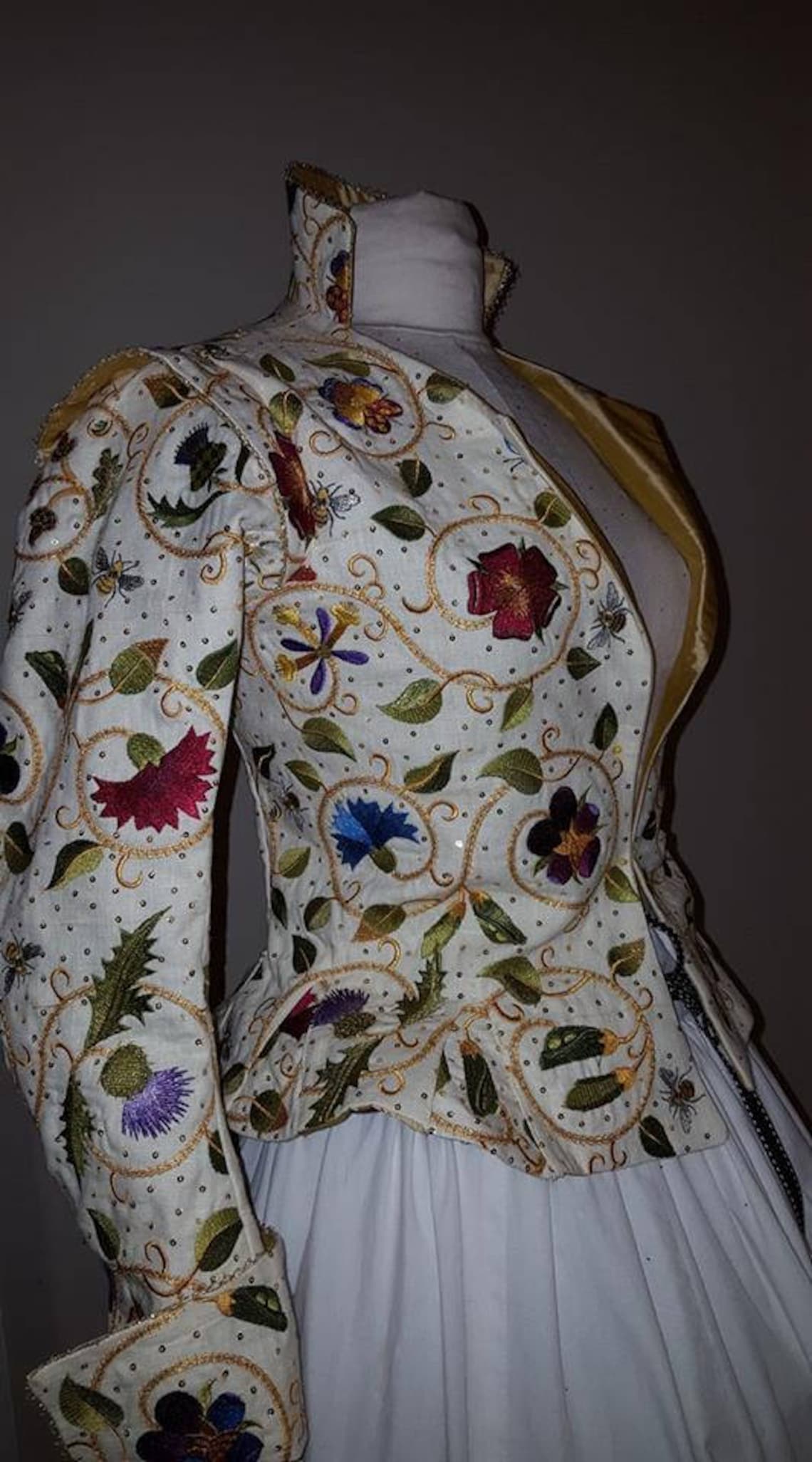 Plus Sized Women's Elizabethan Embroidered Waistcoat W/O Gold Swirls ...