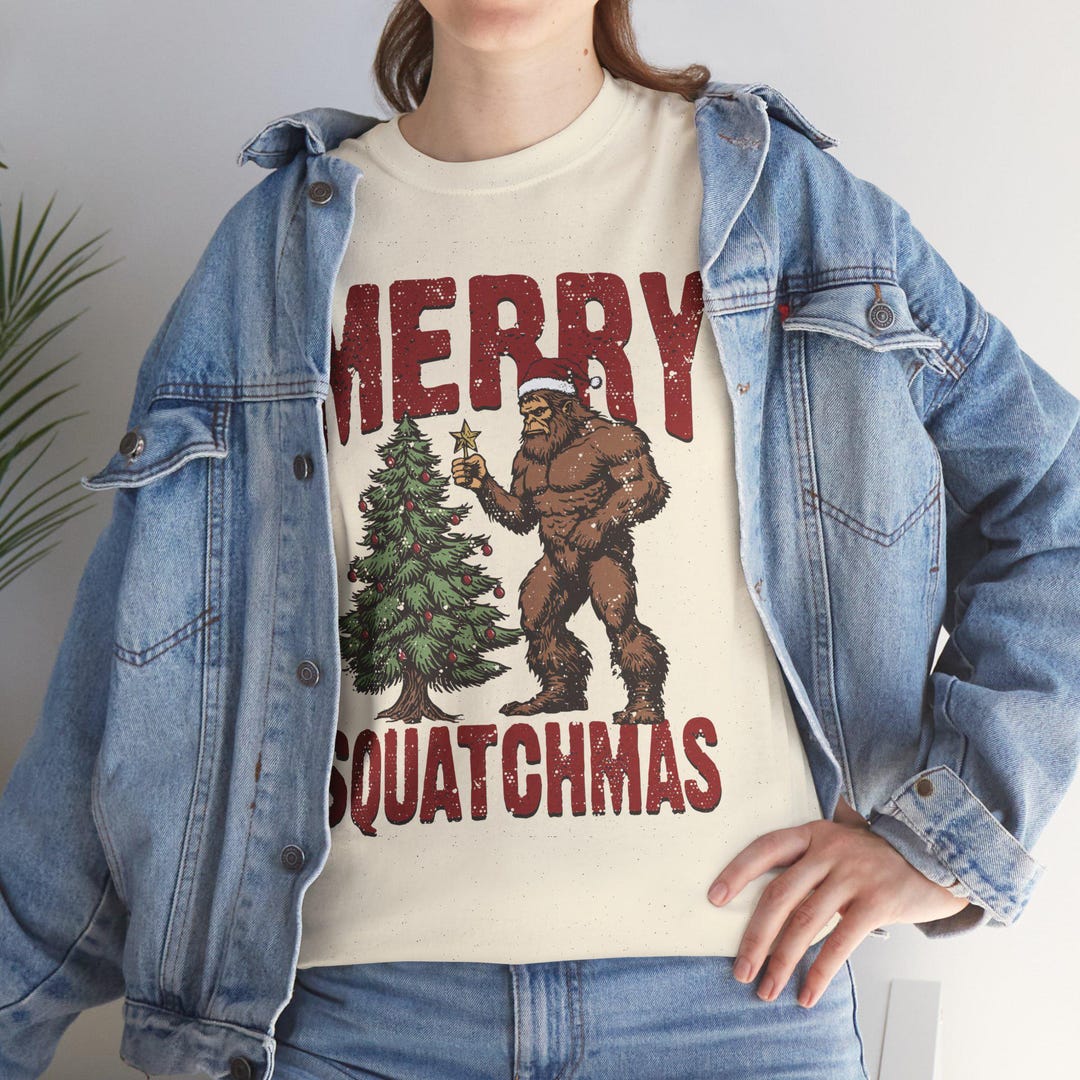 Merry Squatchmas Shirt Funny Bigfoot Christmas Tee, Sasquatch Christmas ...
