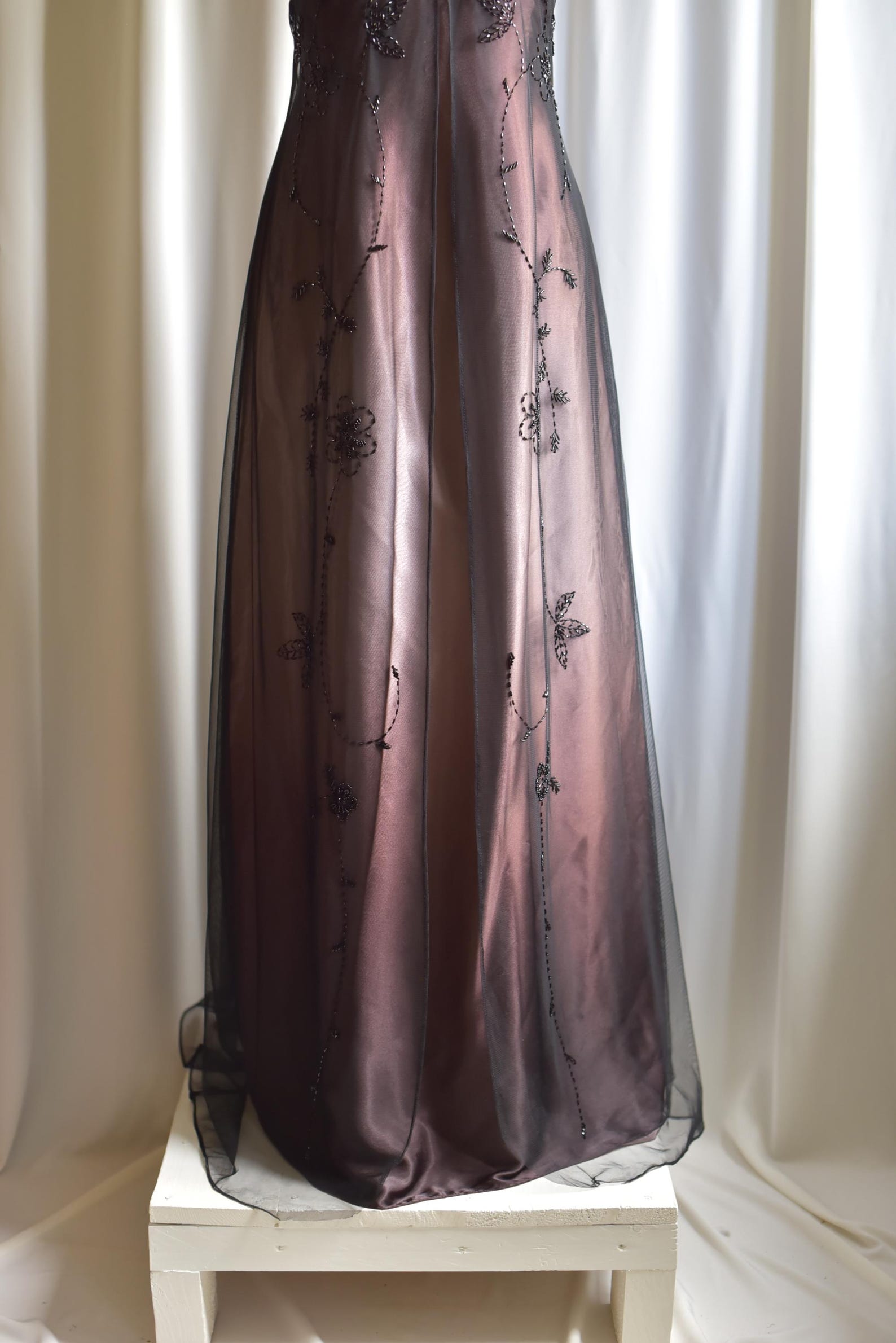 Vintage Y2K Vampire Ombré Mesh Homecoming Beaded Embellished Vampy ...