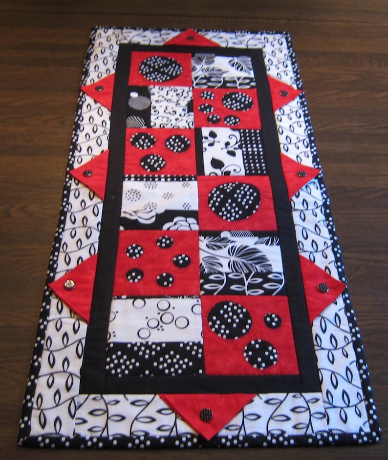 Red Black & White Modern Geometric Table Runner With Polka - Etsy