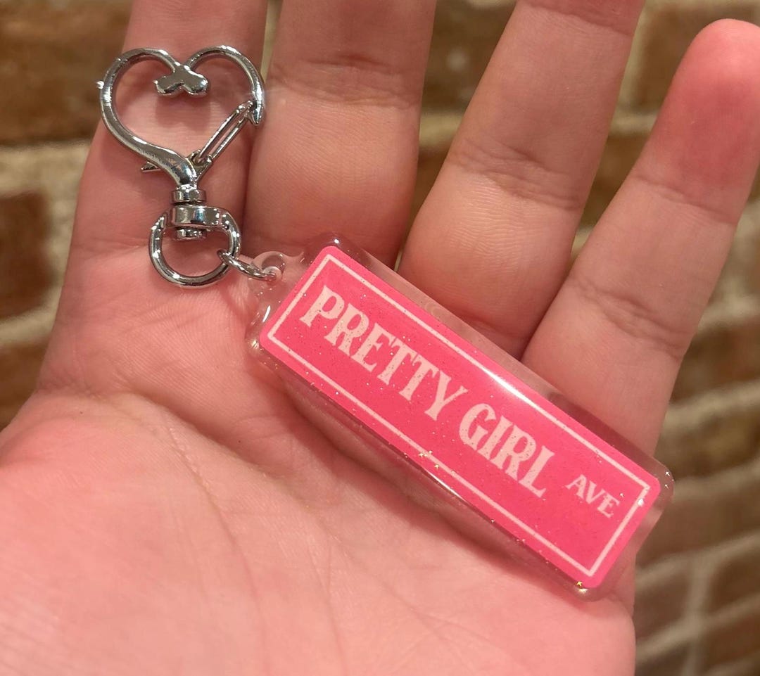 Sabrina Carpenter - Pretty Girl Ave - Glitter Keychain - Etsy