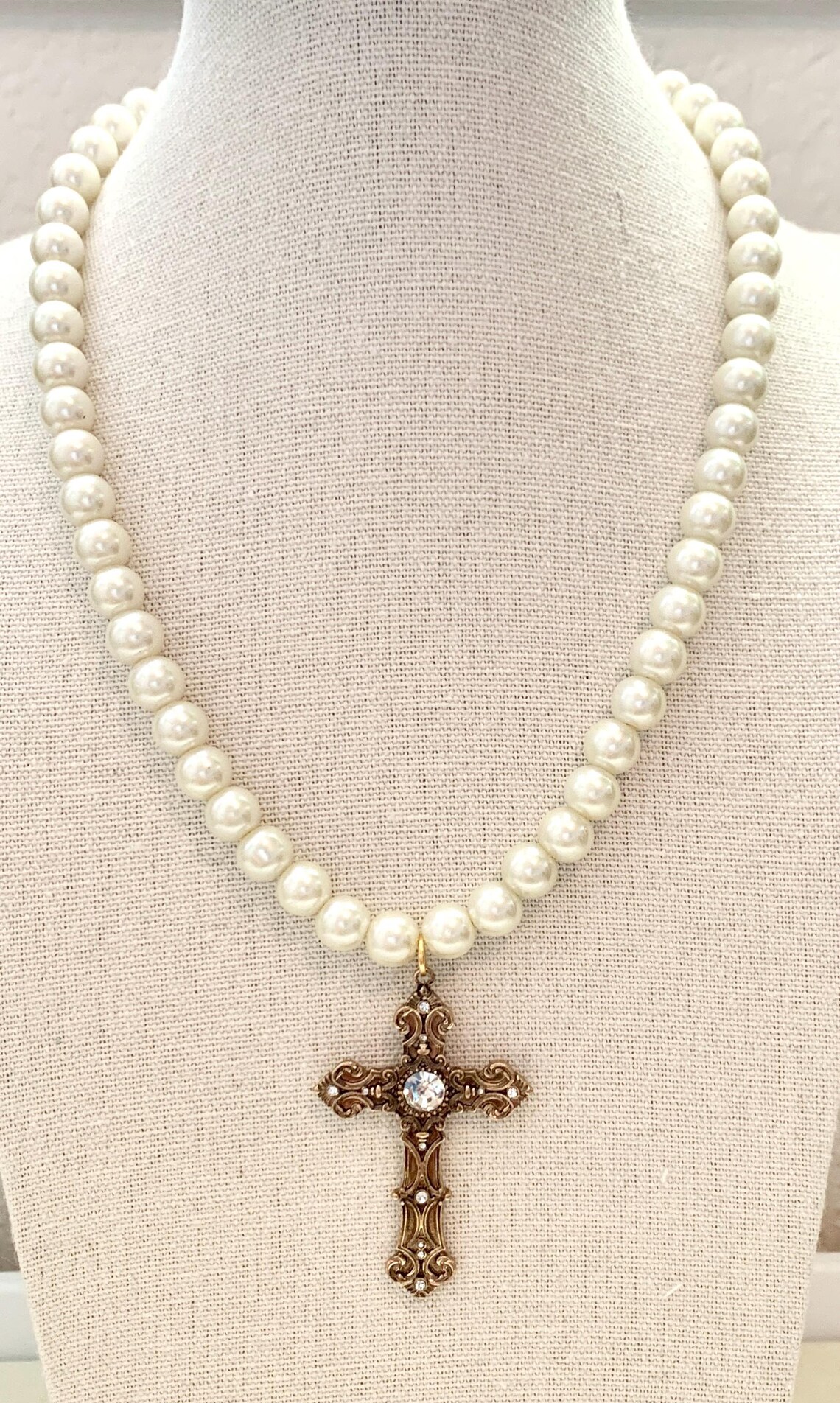 FINAL QUANTITY Queen Elizabeth Tudors Gold Cross Crystal Cream Pearl ...