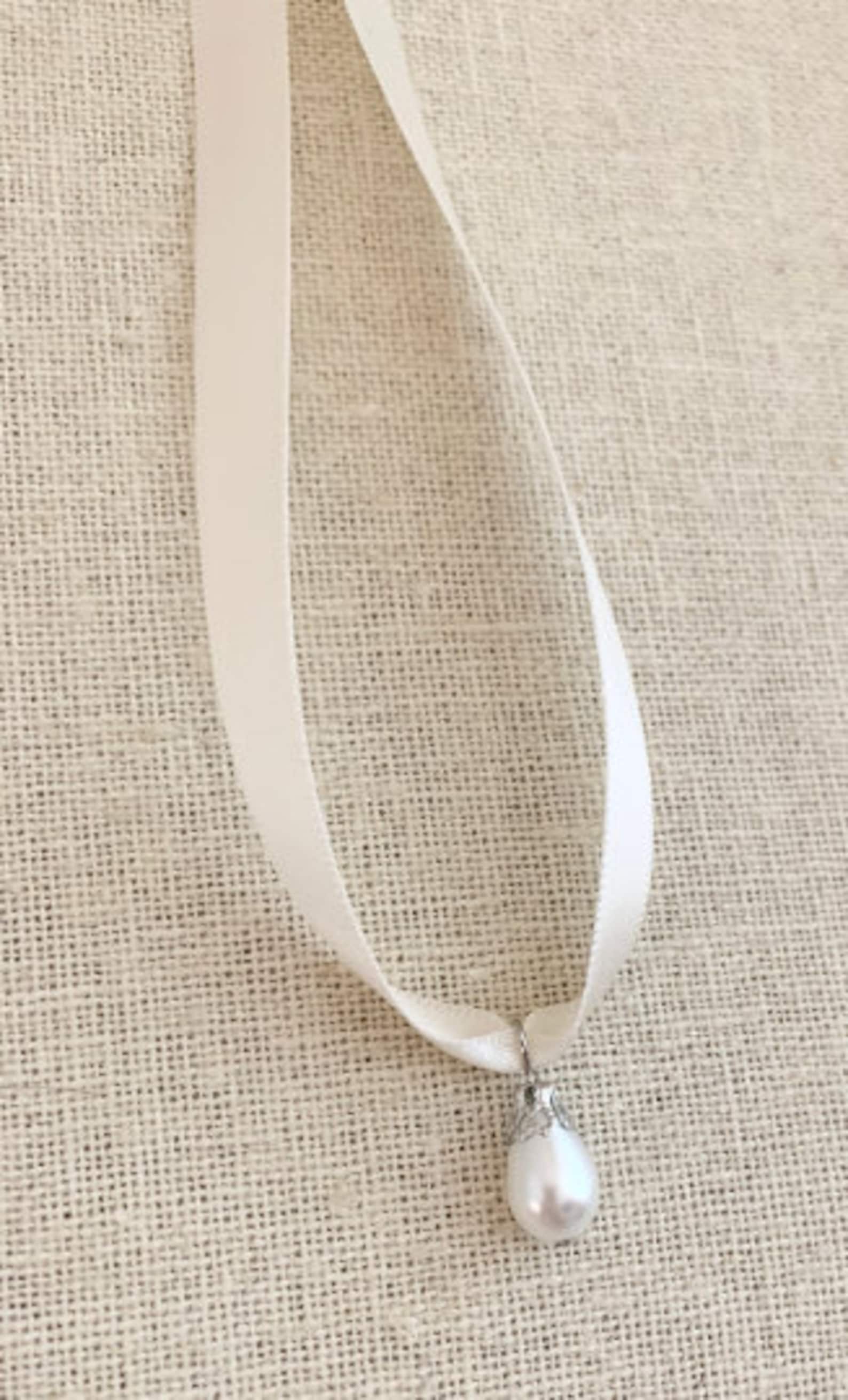 Elizabeth Warleggan Poldark White Glass Pearl Teardrop Cream Ribbon ...