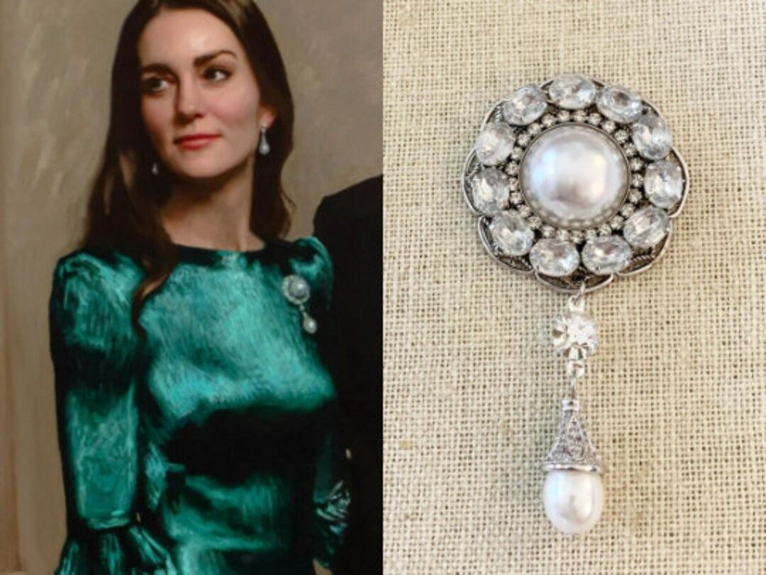 Kate Middleton Queen Elizabeth Large White Round Pearl Oval Clear ...