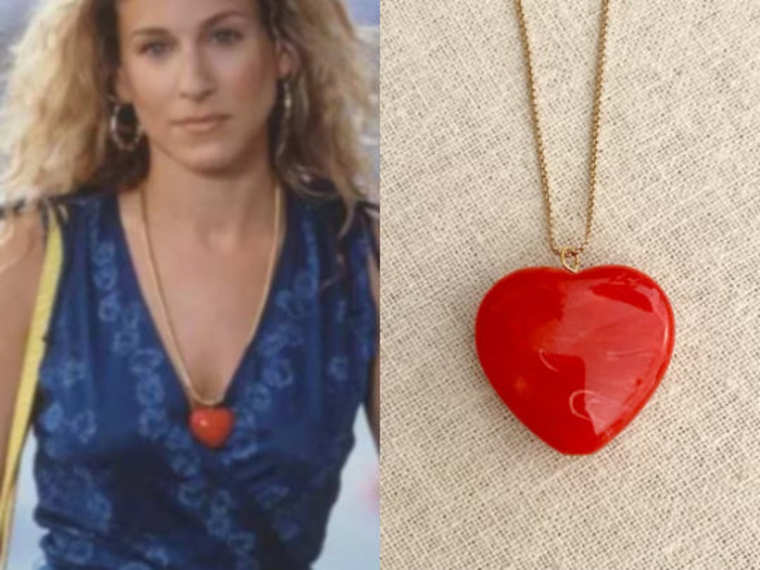 Carrie Bradshaw Sex and the City Ruby Red Swirl Glass Heart Gold Box ...