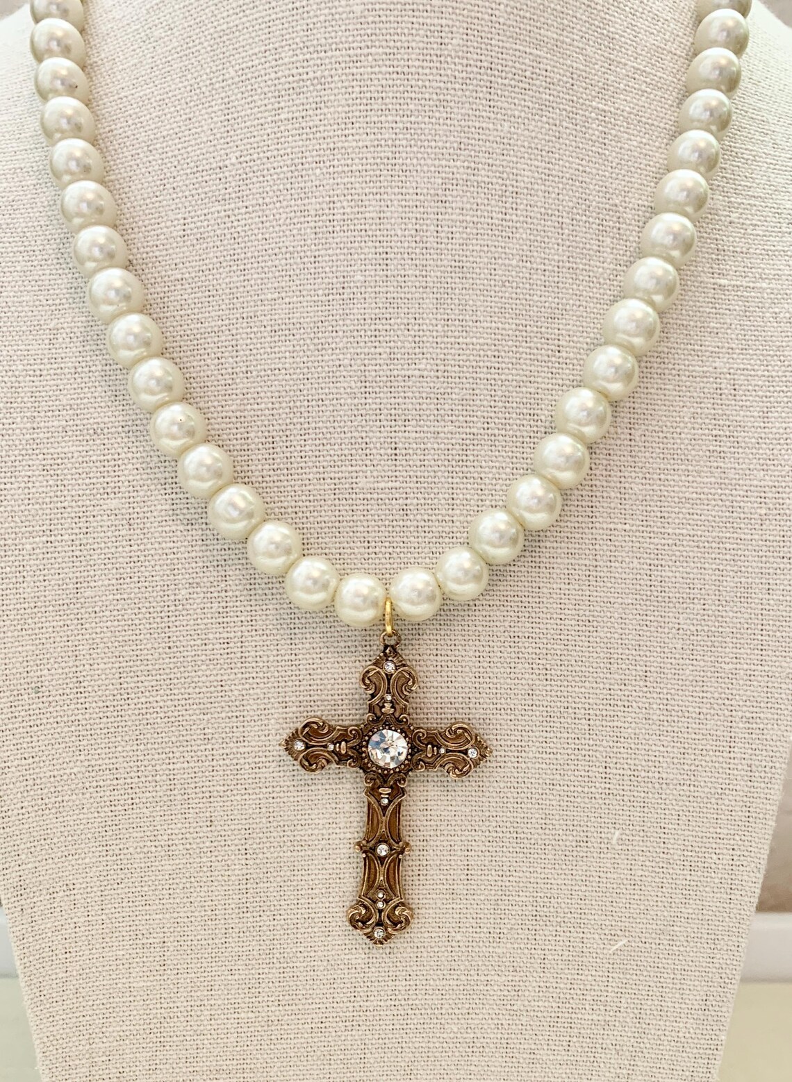 FINAL QUANTITY Queen Elizabeth Tudors Gold Cross Crystal Cream Pearl ...