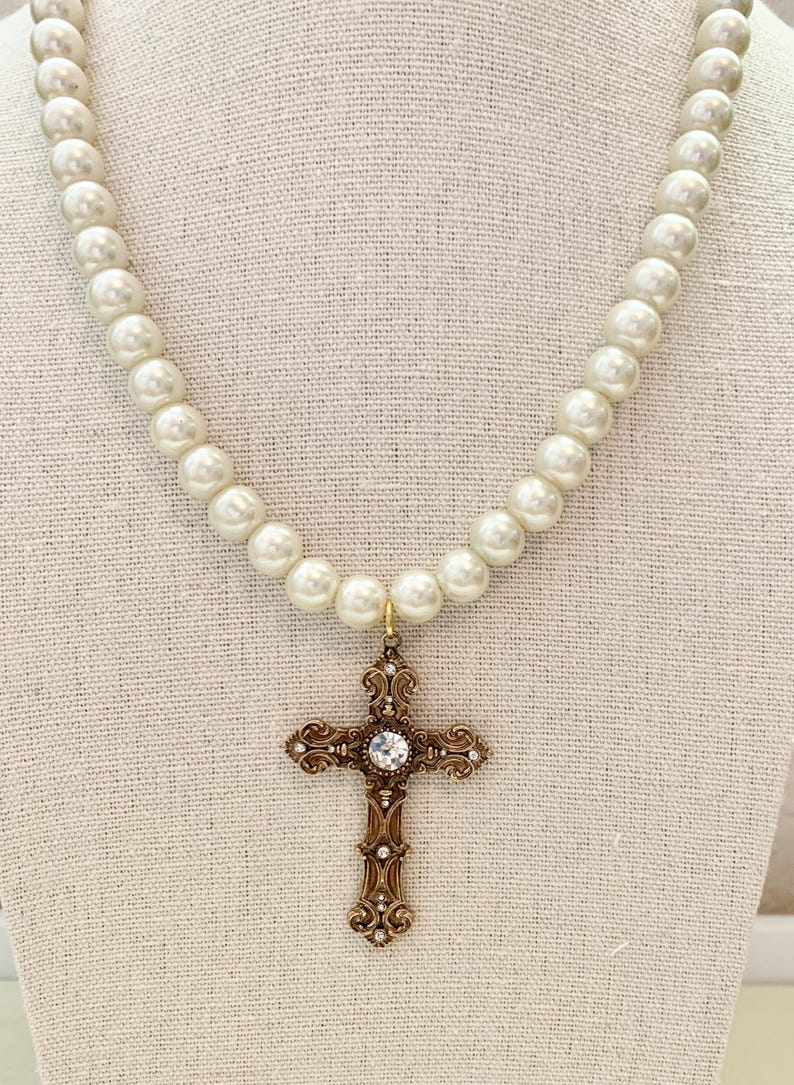 FINAL QUANTITY Queen Elizabeth Tudors Gold Cross Crystal Cream Pearl ...