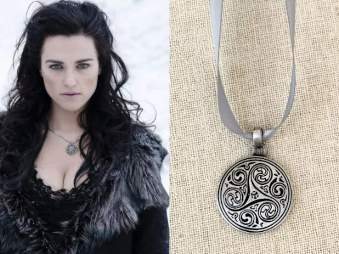 Lady Morgana Pendragon Merlin Antique Silver Triple Swirl Celtic Round ...