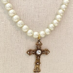 Queen Elizabeth Tudors Gold Cross Crystal Cream Pearl Anne Boleyn ...