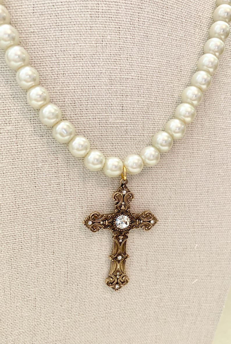 FINAL QUANTITY Queen Elizabeth Tudors Gold Cross Crystal Cream Pearl ...