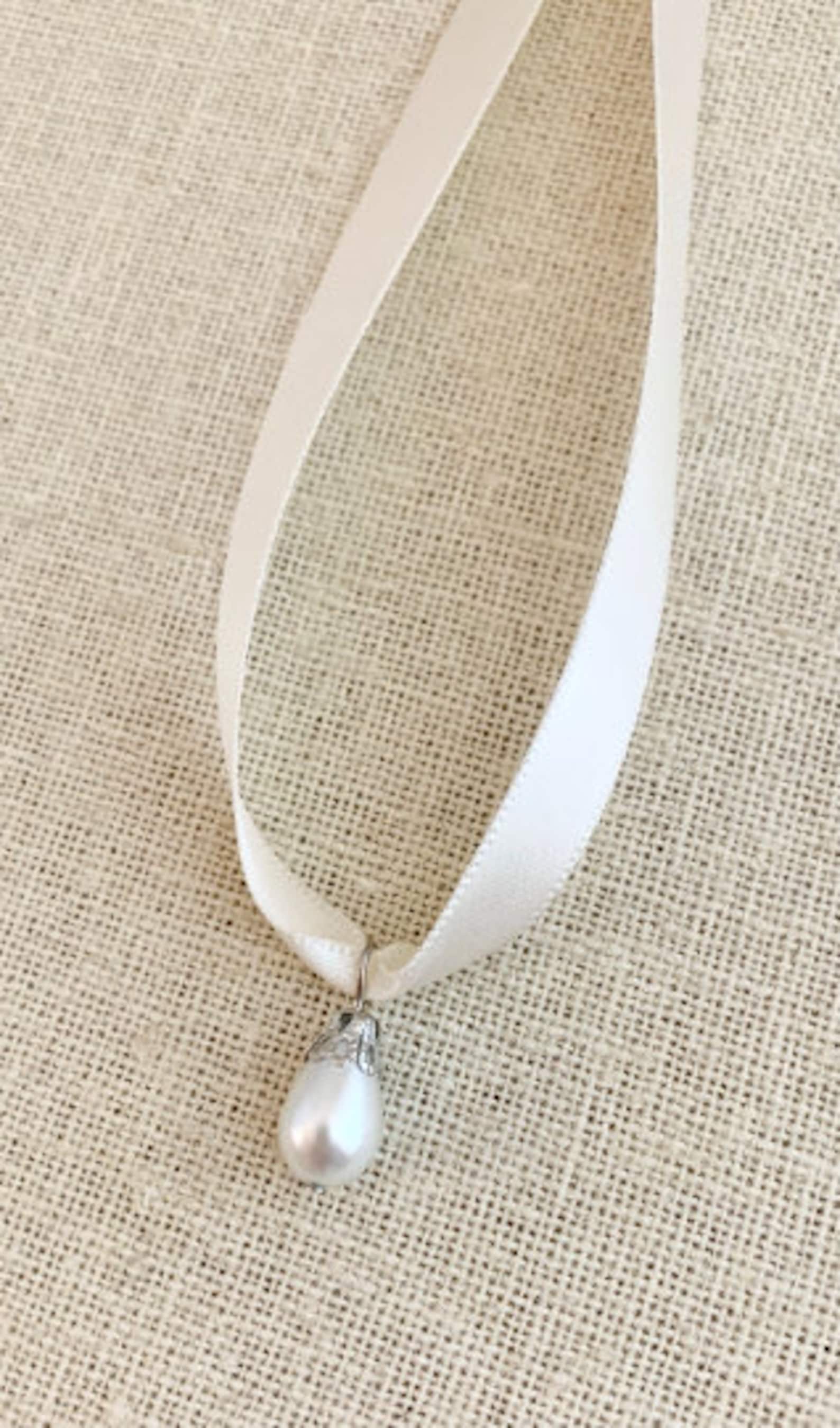 Elizabeth Warleggan Poldark White Glass Pearl Teardrop Cream Ribbon ...
