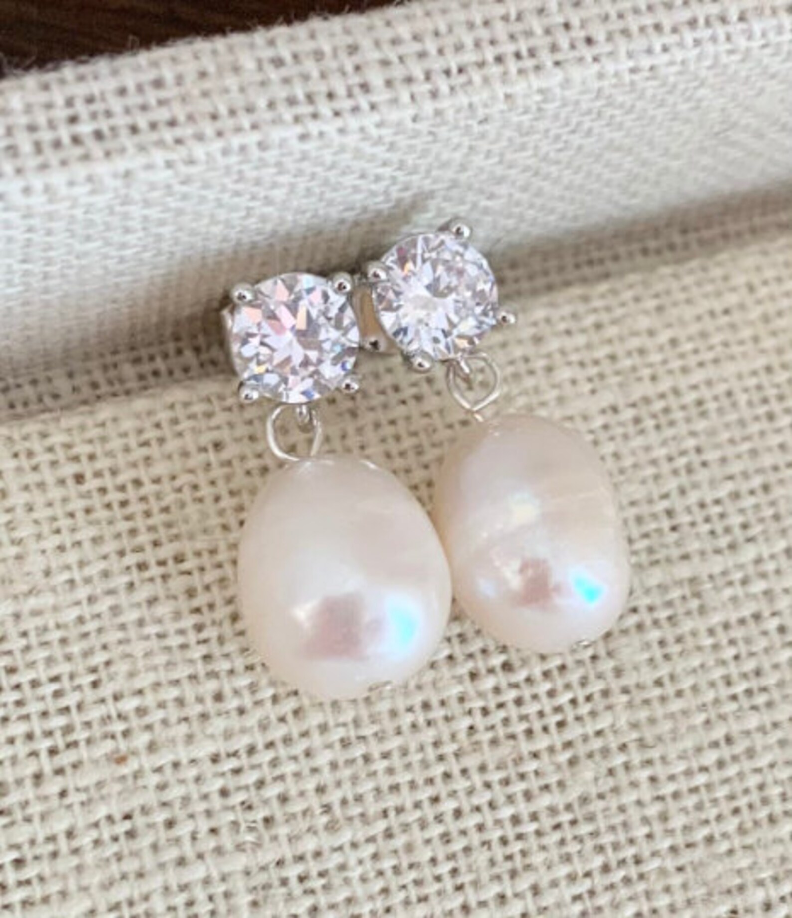 Kate Middleton Genuine White Oval Freshwater Pearl Drop Earrings Silver ...
