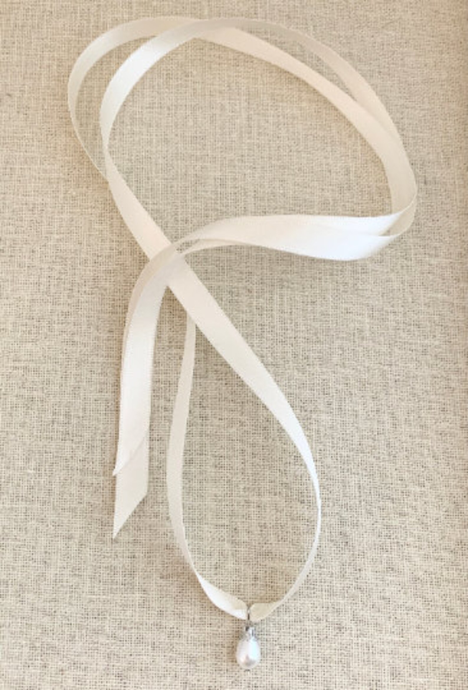 Elizabeth Warleggan Poldark White Glass Pearl Teardrop Cream Ribbon ...