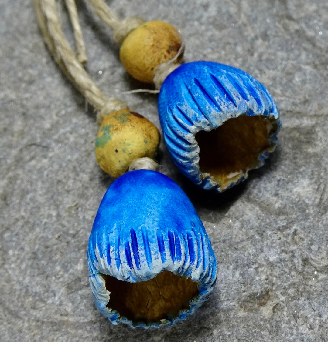 PAIR Mid Winter Frost Textured Ceramic Seed Pod Beads Blue White ...