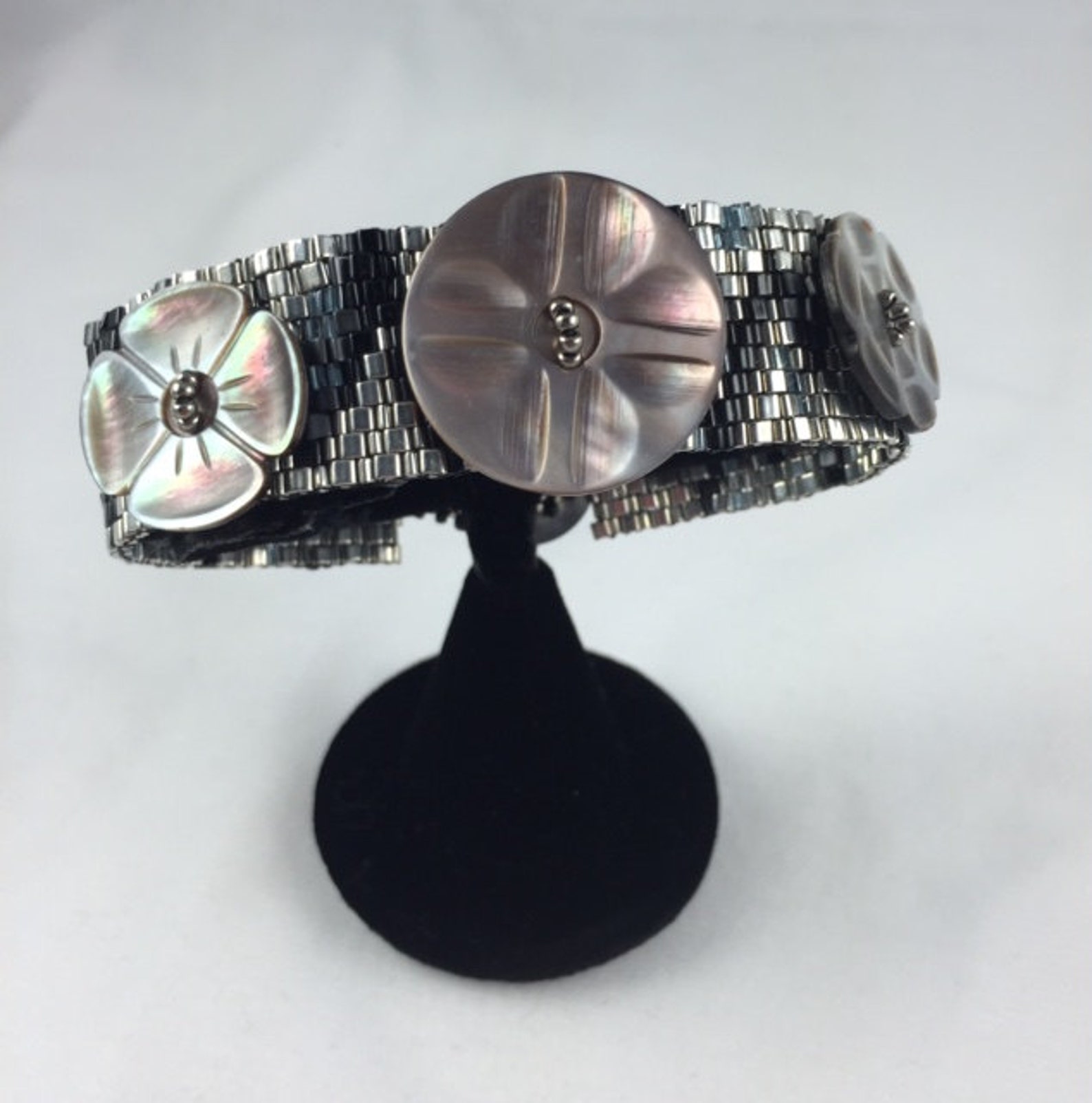 Vintage Carved Shell Button Beaded Bracelet by Marcie Stone - Etsy