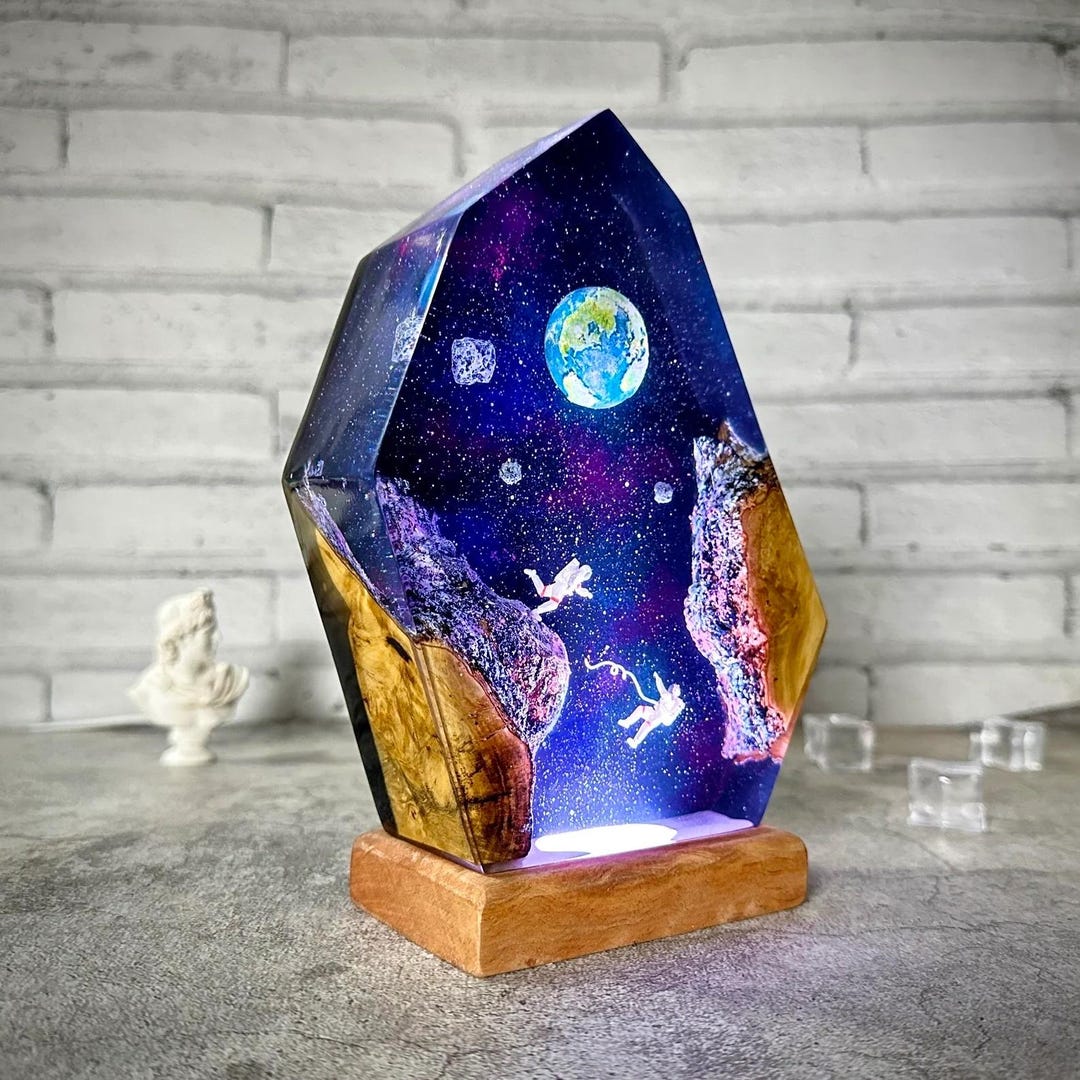 Interstellar Epoxy Lamp,astronaut Resin Wood Art Lamp,custom Night ...