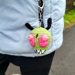 Invader Zim Crochet Pattern | Crochet Zim Keychain | Invader Gir ...